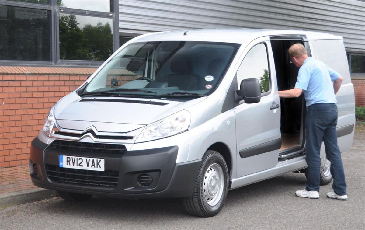 Citroen extends LCV servicing package | AM-online