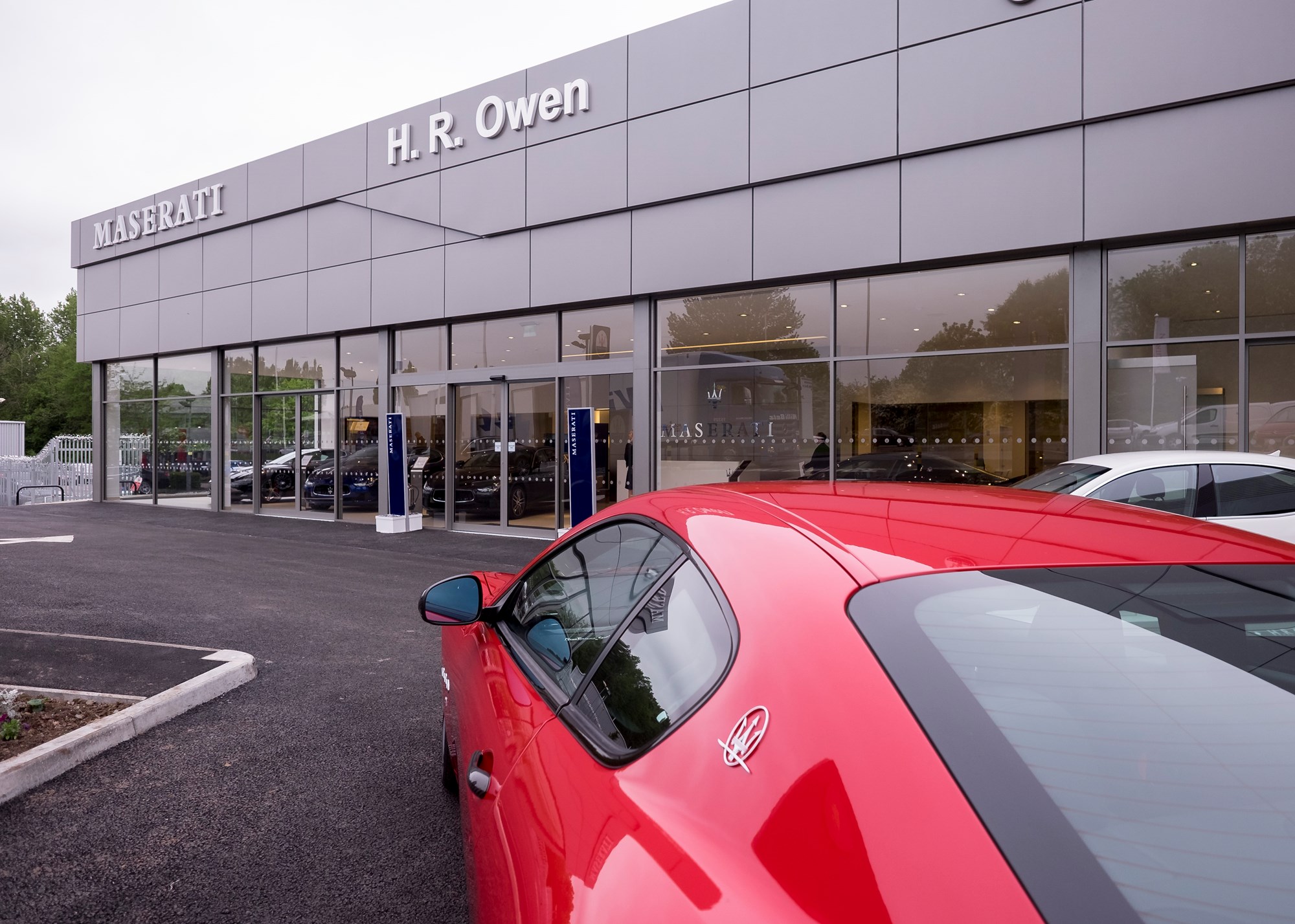 HR Owen Maserati South Manchester opening - 2016 | Dealership galleries