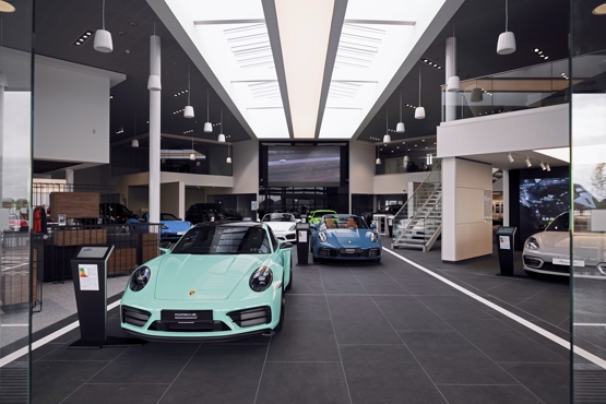 Pictures: Destination Porsche Centre Nottingham | Dealership galleries