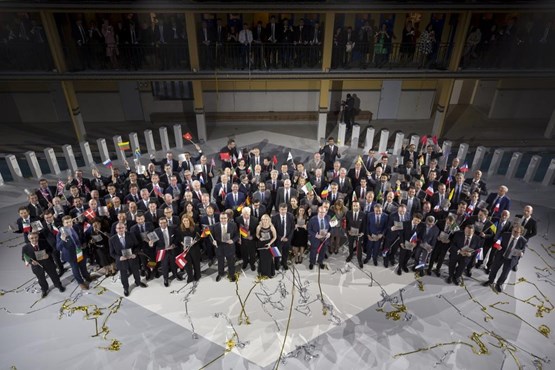 Six UK Groupe Renault dealers among global awards | AM-online