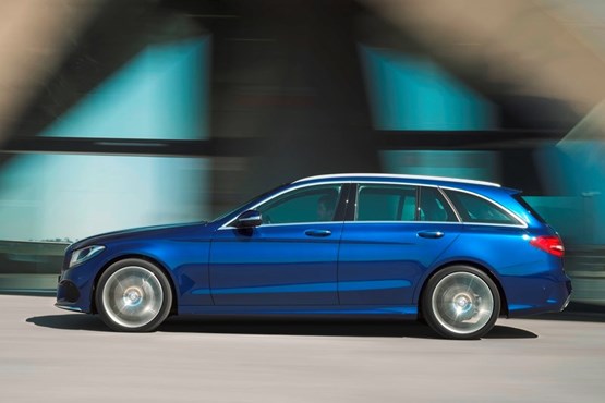 Mercedes-Benz introduces four-wheel-drive across C-Class range | AM-online