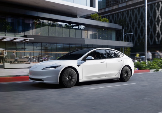Tesla drops Model 3 entry-level price by £2k | Manufacturer News