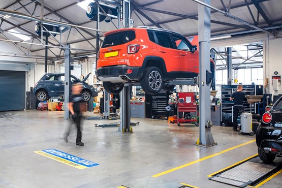 FCA Group launches appointment-free Mopar Express Lanes servicing | AM ...