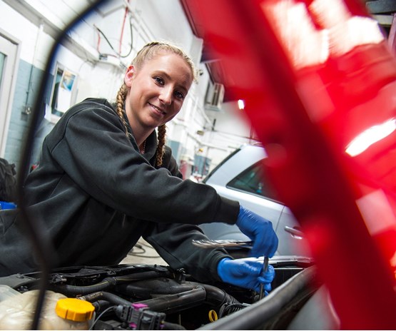 Lookers recognised as Centrica Top 100 Apprenticeship Employer | AM-online