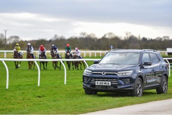 Optimum Vehicles’ SsangYong York dealership sponsors Wetherby ...