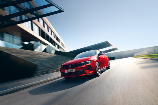 New Vauxhall Astra priced from £23,040, with EV version in 2023 | car ...
