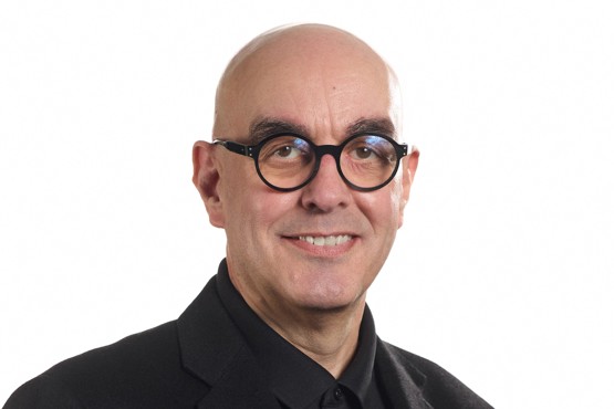 Vik Hill bows out after over 20 years at Santander Consumer’s helm ...