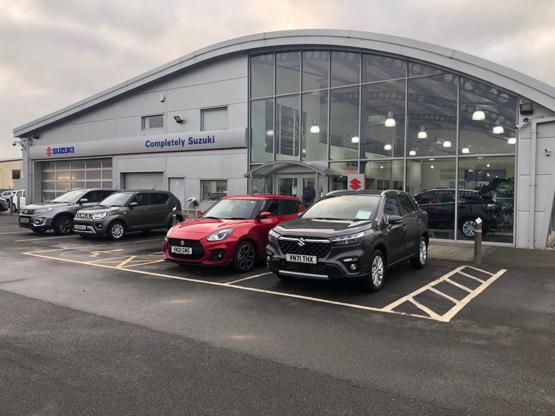 Completely Motoring dealer group seeks buyer to rescue it from ...