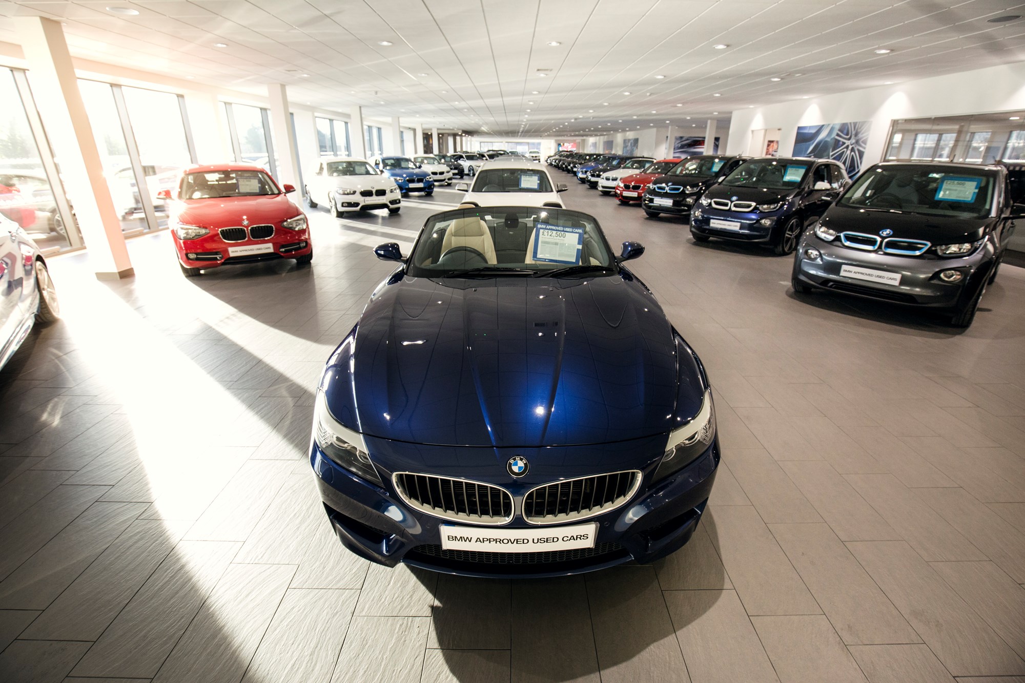 Sytner opens UK’s largest BMW and Mini dealership (gallery) | Car ...